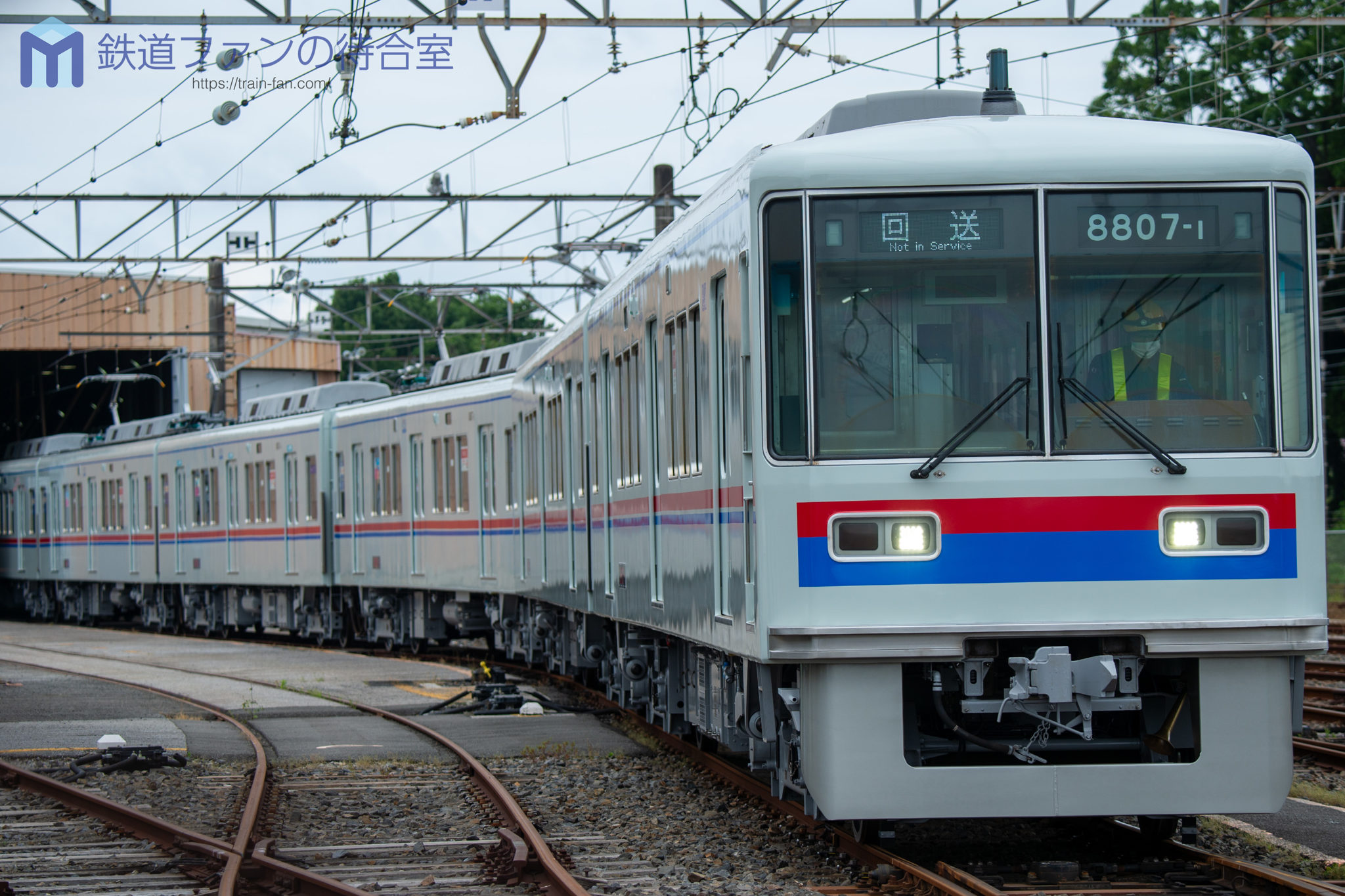 【松戸線】元・新京成8800形が京成通勤車塗装に！8807編成 出場試運転 | 鉄道ファンの待合室