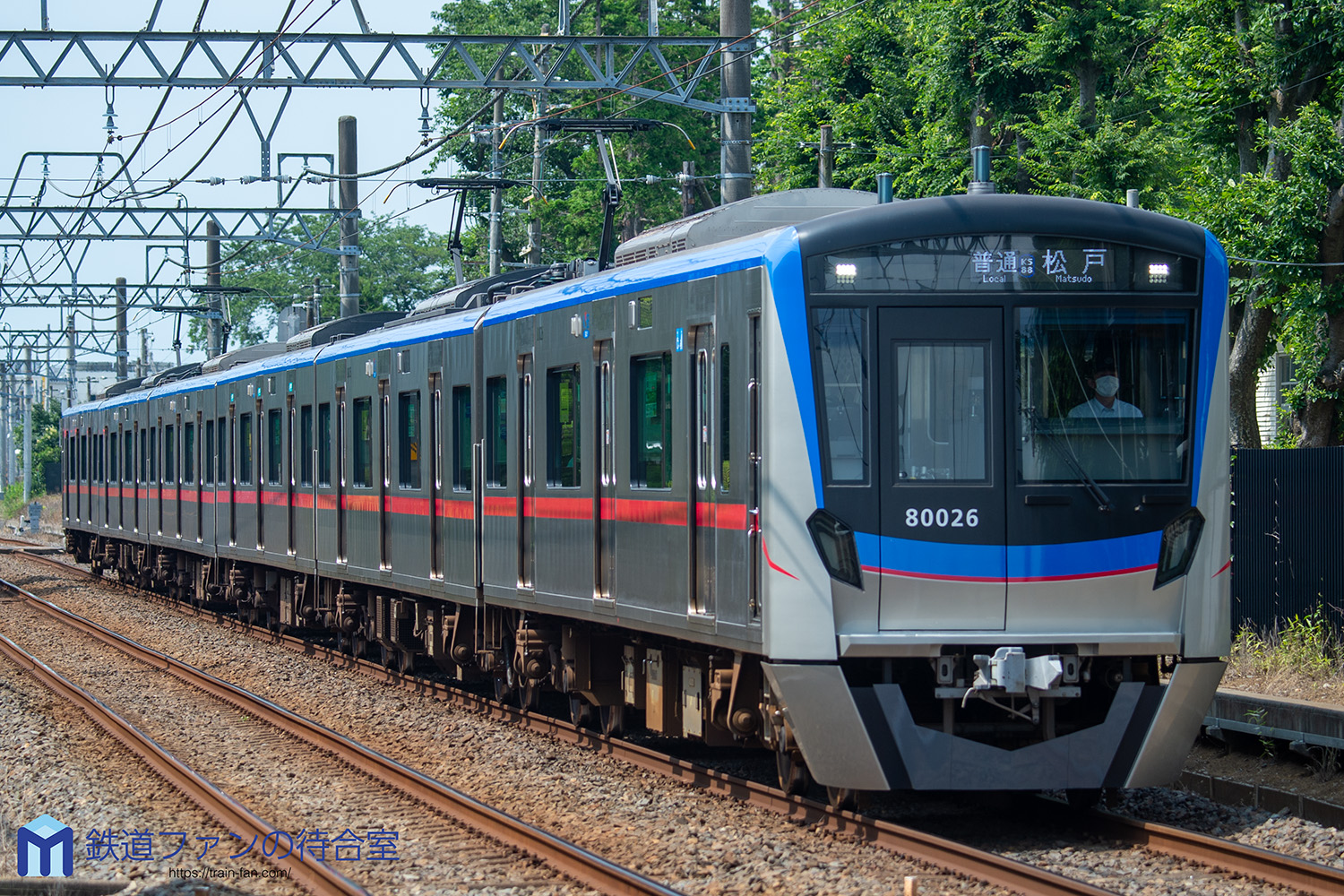 【進む標準化】元・新京成N800形・80000形に京成通勤色が登場 | 鉄道ファンの待合室